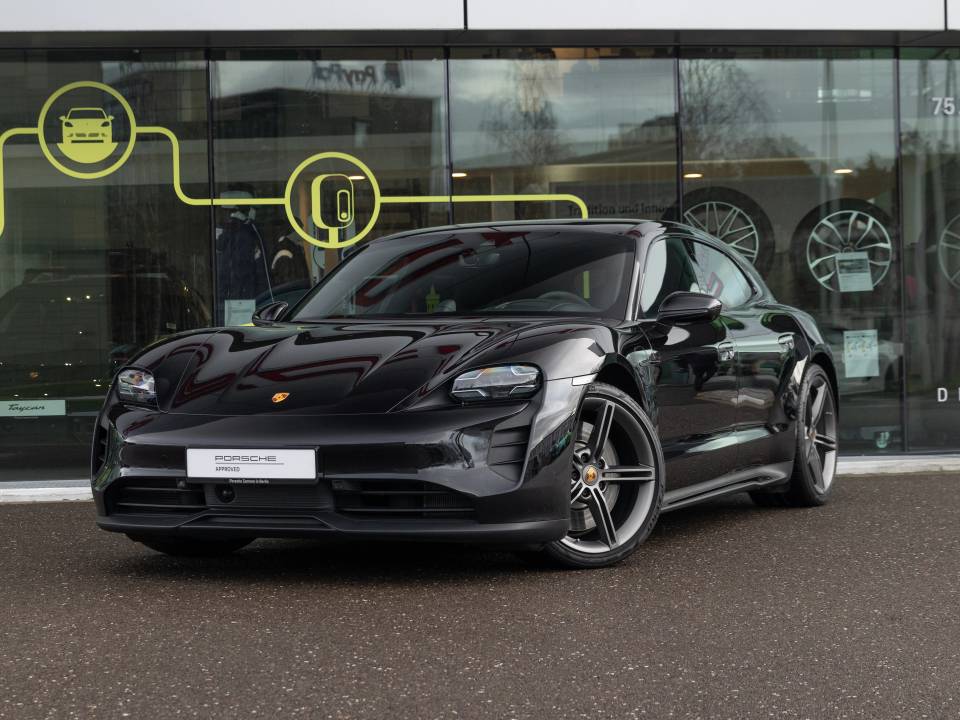 Porsche Taycan GTS Sport Turismo gebraucht beim Porsche Zentrum Berlin ...