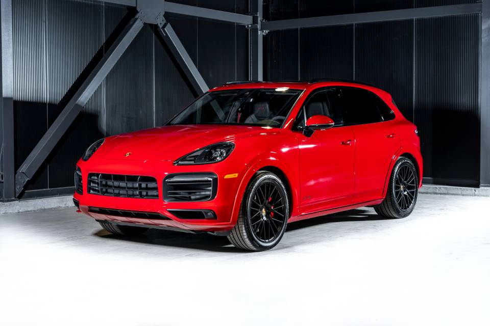 Buy used Porsche Cayenne GTS at Porsche Centre Québec