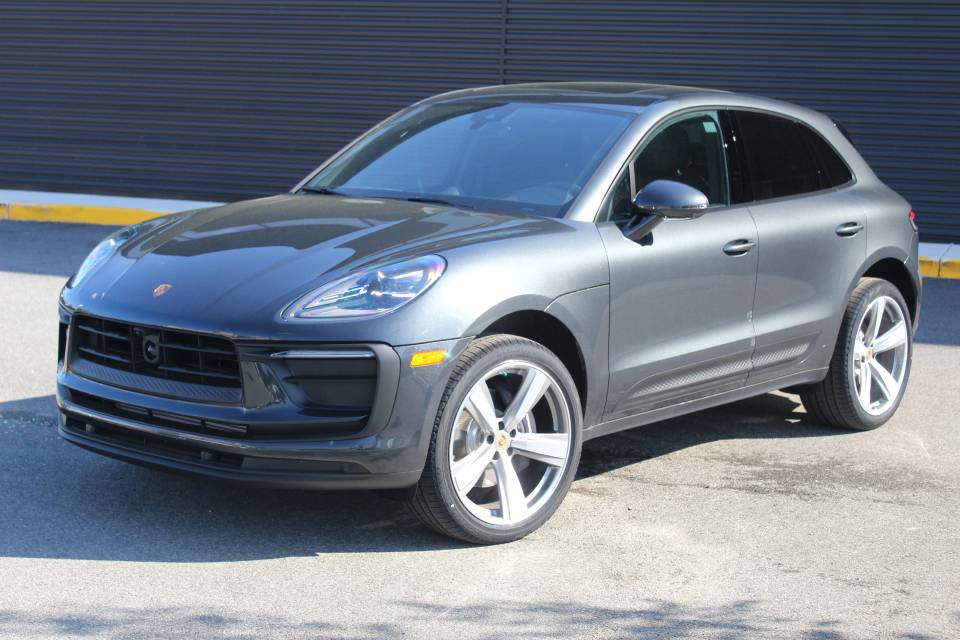 New Porsche Macan for sale at Porsche Arlington