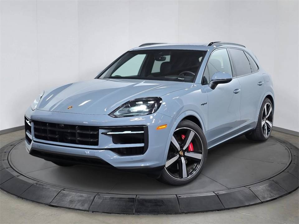 Used Porsche Cayenne S E-Hybrid (MY24) for sale at Porsche San Diego
