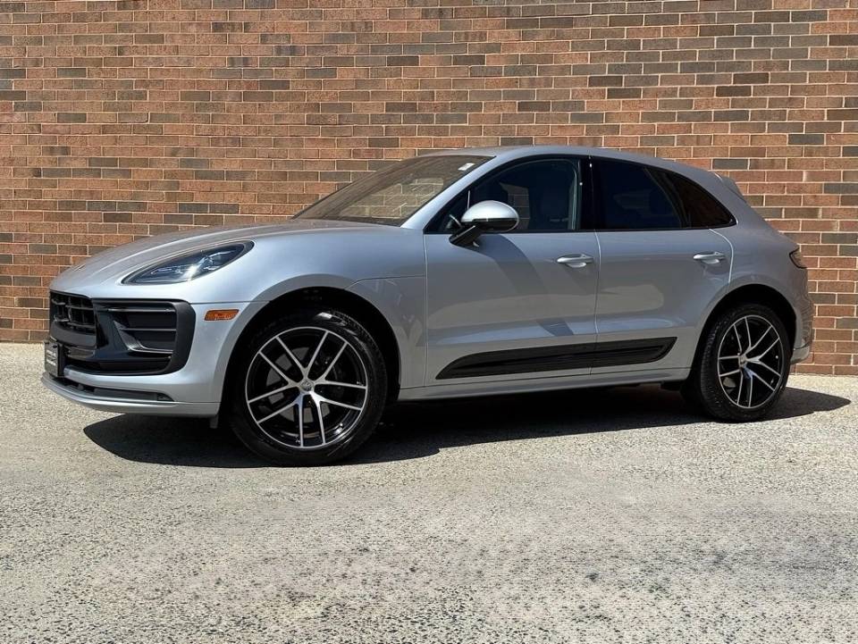 Used Porsche Macan (MY24) for sale at Porsche South Shore