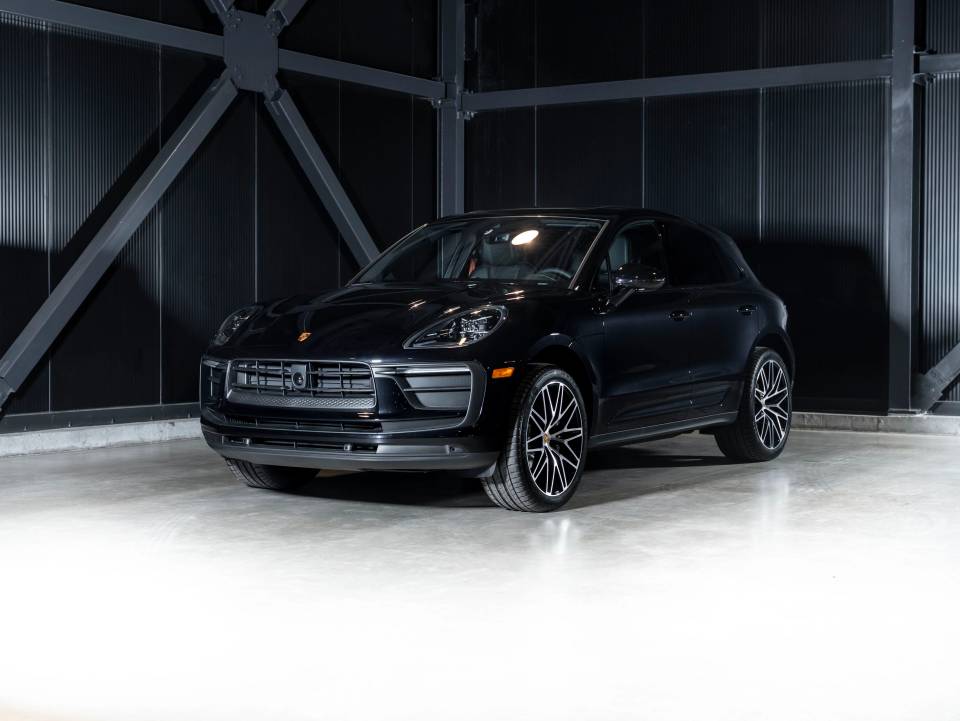 Achetez votre Porsche Macan neuve au Porsche Centre Québec