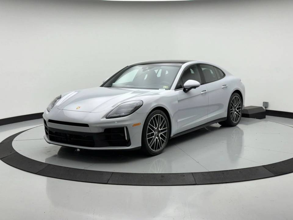 Buy new Porsche Panamera 4 at Porsche Chantilly