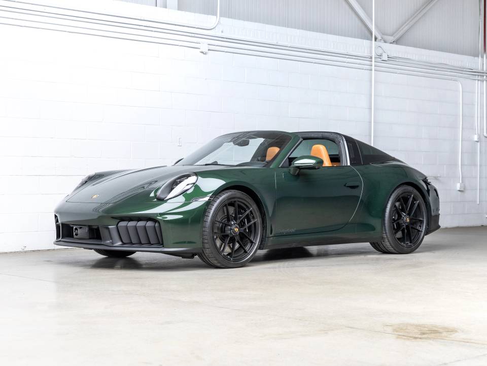 Achetez votre Porsche 911 Targa 4 GTS d'occasion ou Porsche Centre Vaughan