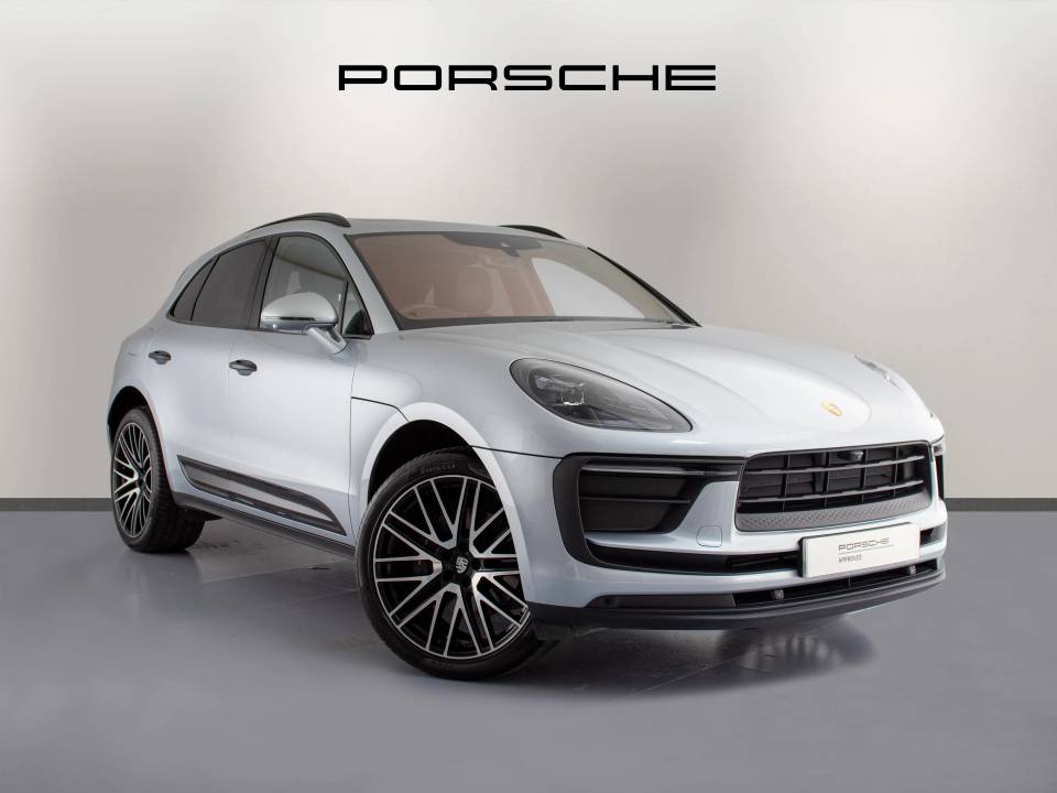Used Porsche Macan (MY24) for sale at Porsche Centre Tonbridge