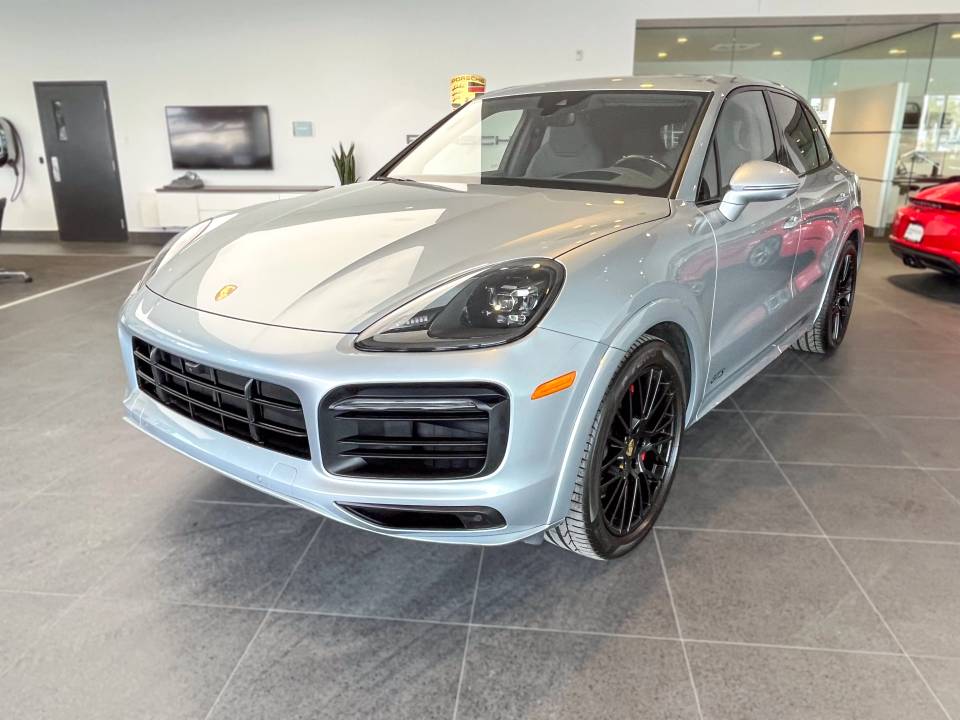 Buy used Porsche Cayenne GTS at Porsche Centre Lauzon