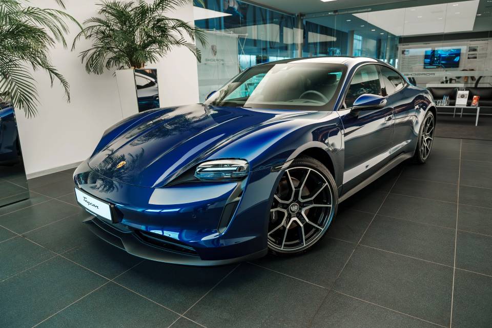 Kup używane Porsche Taycan w Porsche Center Krakow