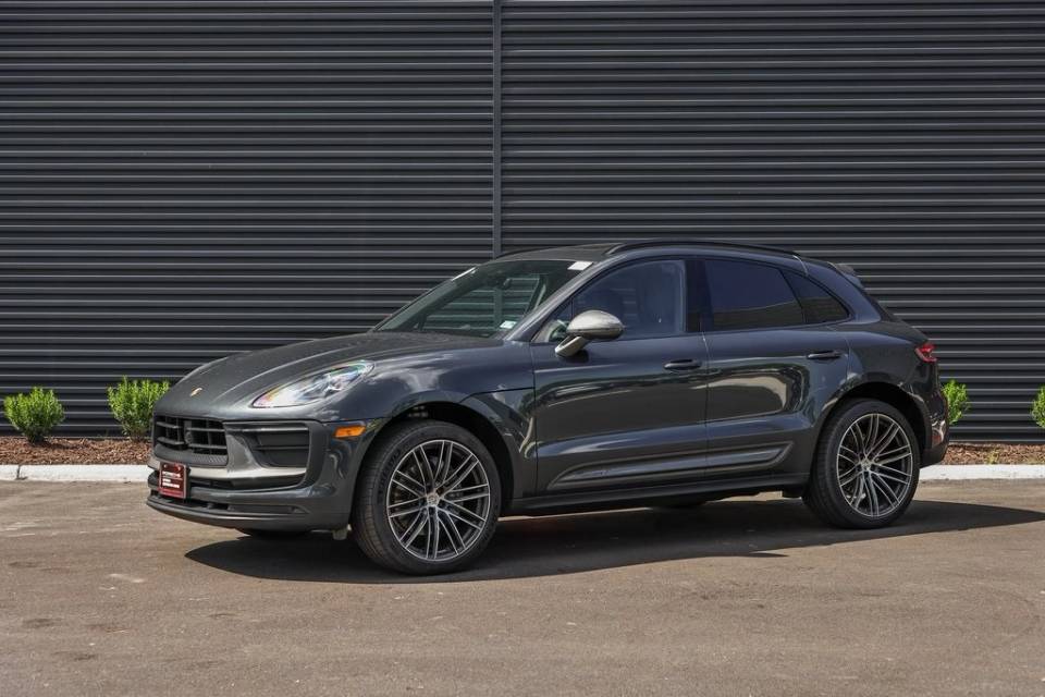 Used Porsche Macan T for sale at Porsche Virginia Beach