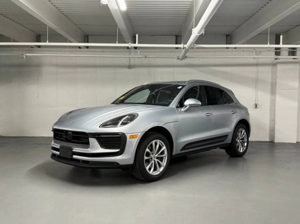 Buy used Porsche Macan at Porsche Burlington