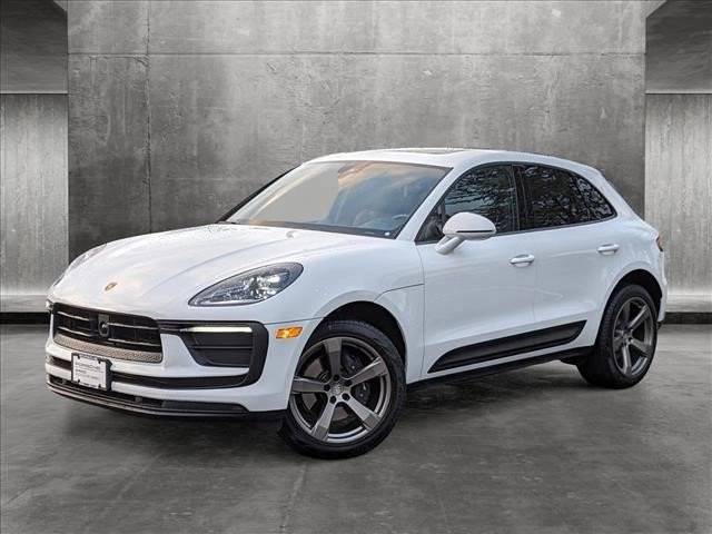 Buy used Porsche Macan at Porsche Bellevue