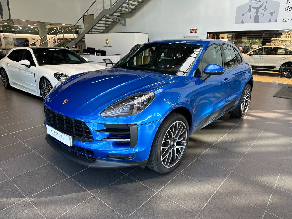 Compre el Porsche Macan de sus sueños en Centro Porsche Girona