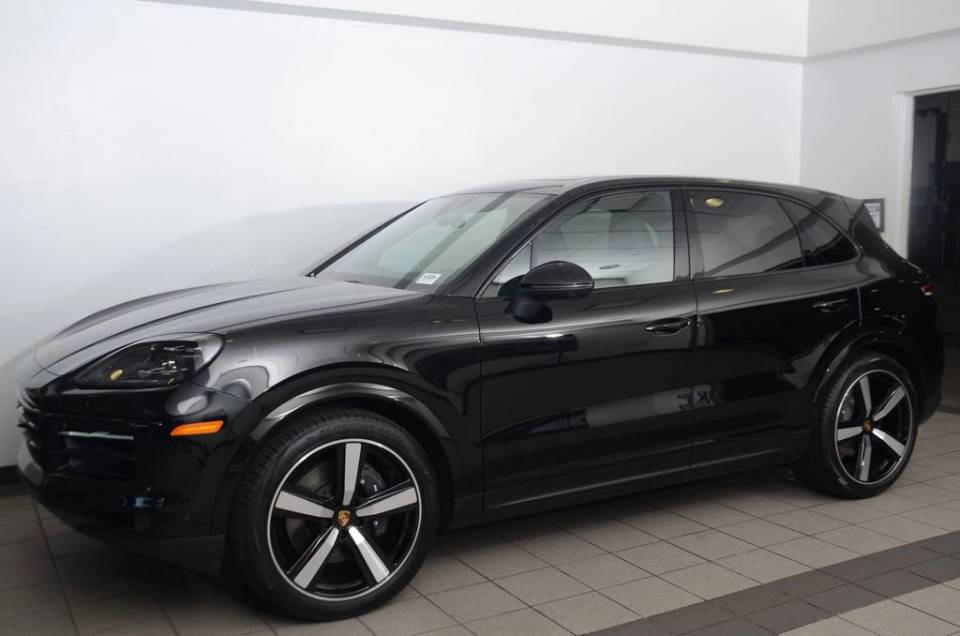 Buy new Porsche Cayenne at Porsche Beachwood