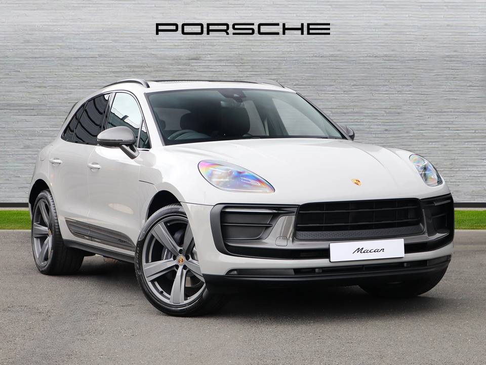 Used Porsche Macan T for sale at Porsche Centre Silverstone