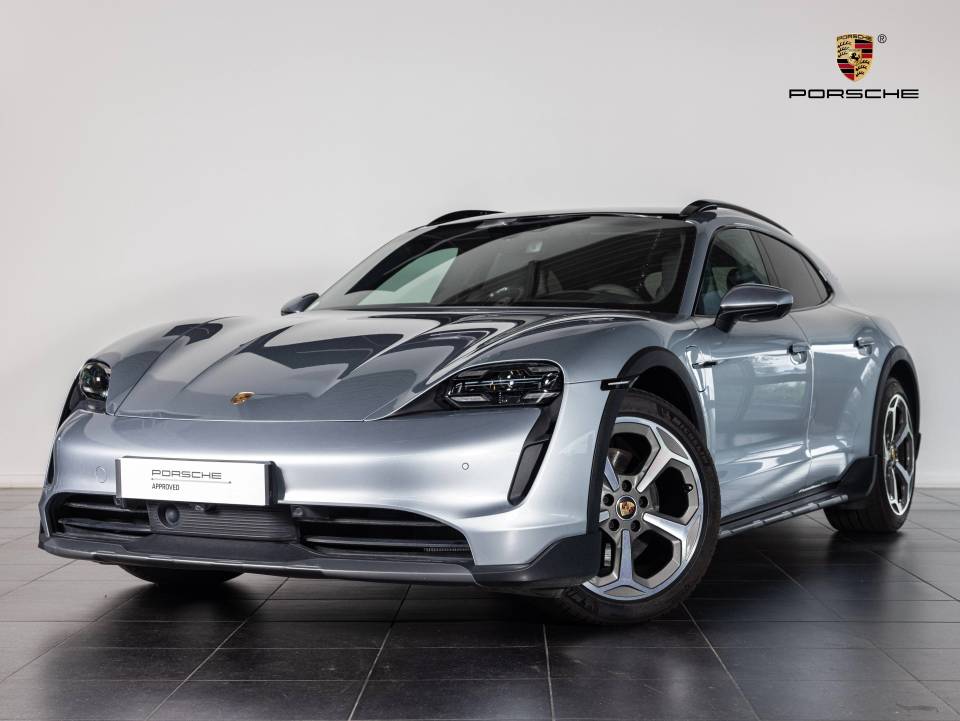 Achetez un Porsche Taycan 4S Cross Turismo d'occasion ou dans votre ...