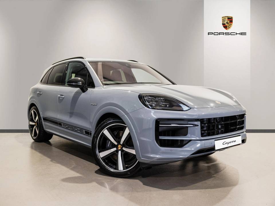 Buy new Porsche Cayenne E-Hybrid at Porsche Centre Norwich
