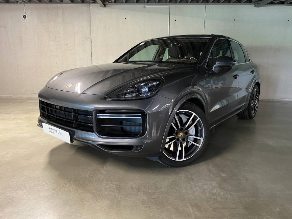 Porsche Cayenne Turbo gebraucht beim Porsche Zentrum Niederbayern ...