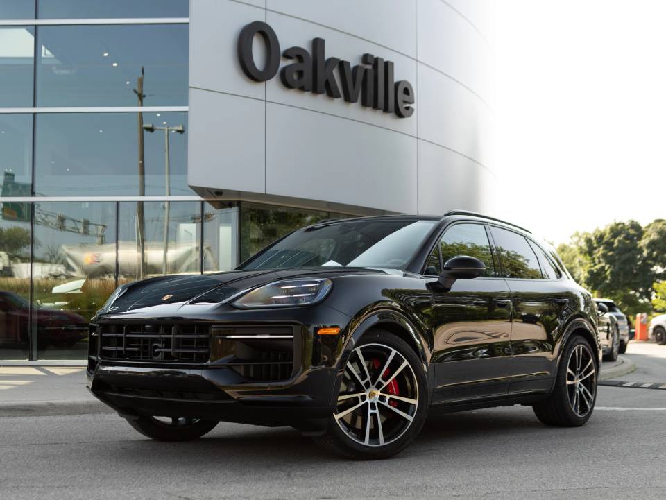 Achetez un Porsche Cayenne S neufs ou dans votre Porsche Centre Oakville