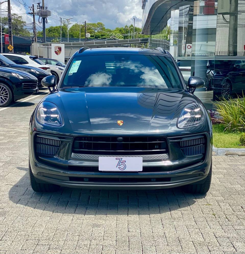 Compre um Macan S (2024) de re-estreio no Porsche Center Fortaleza