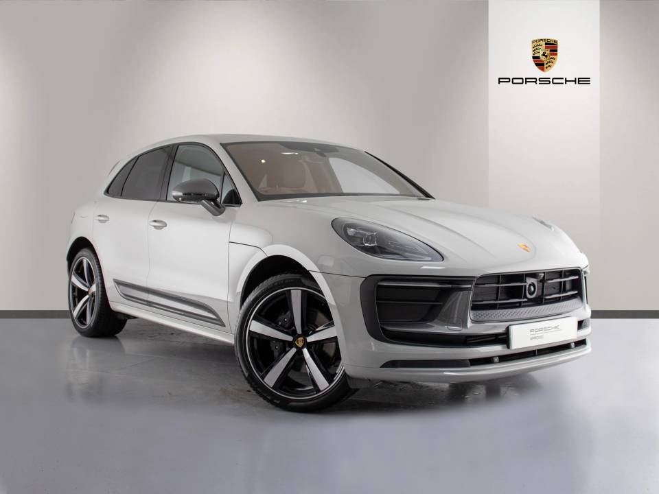 Buy Pre-Owned Porsche Macan T (MY23) at Porsche Centre Tonbridge