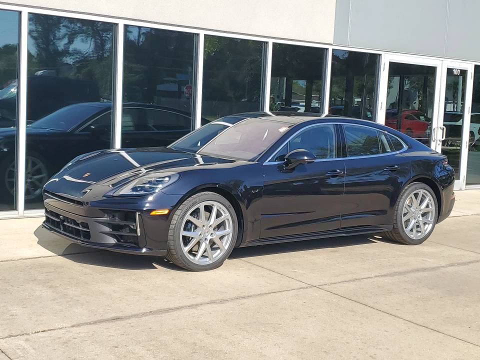 New Porsche Panamera 4 for sale at Porsche of Destin