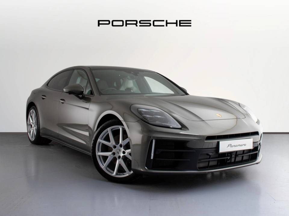 Used Porsche Panamera 4 for sale at Porsche Centre Tonbridge