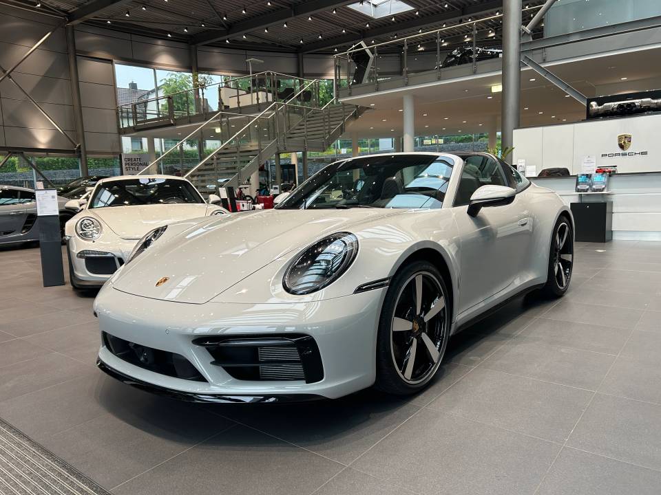 Porsche 911 Targa 4S neu beim Porsche Zentrum Wuppertal kaufen
