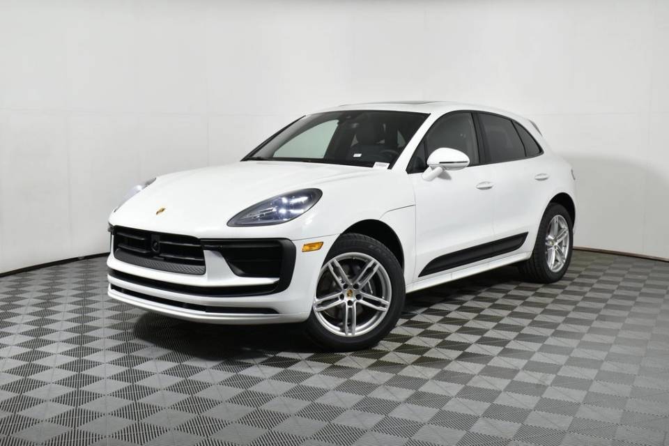 Buy used Porsche Macan at Porsche Warwick