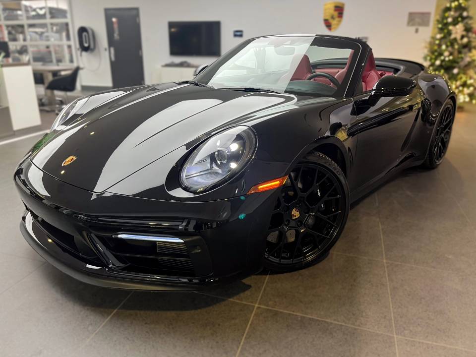 Buy used Porsche 911 Carrera 4 GTS Cabriolet at Porsche Centre Lauzon