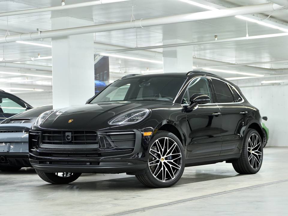 New Porsche Macan for sale at Porsche Centre Rive-Sud