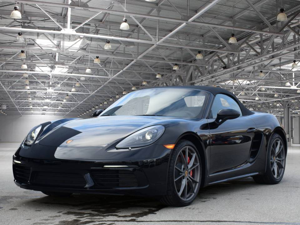 Buy new Porsche 718 Boxster S at Porsche Centre London
