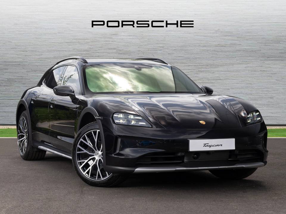 Buy new Porsche Taycan 4 Cross Turismo at Porsche Centre High Wycombe