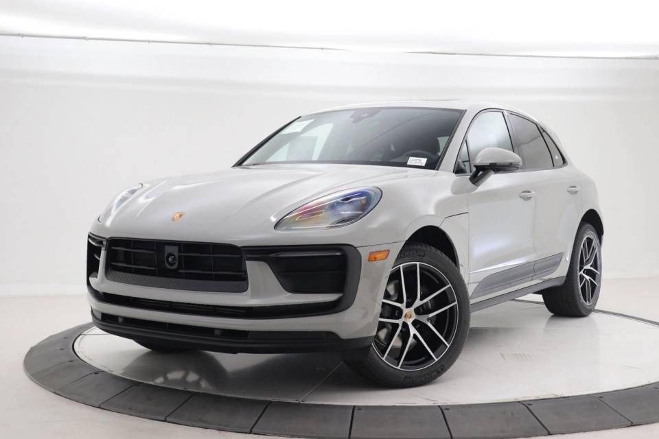 Buy new Porsche Macan at Rusnak/Pasadena