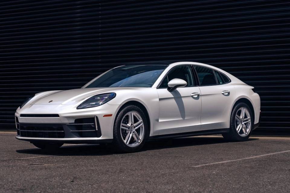 New Porsche Panamera for sale at Porsche Mobile
