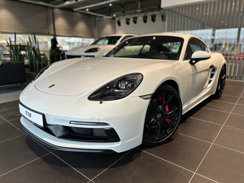 Porsche 718 Cayman GTS gebraucht beim Porsche Zentrum Hegau-Bodensee kaufen