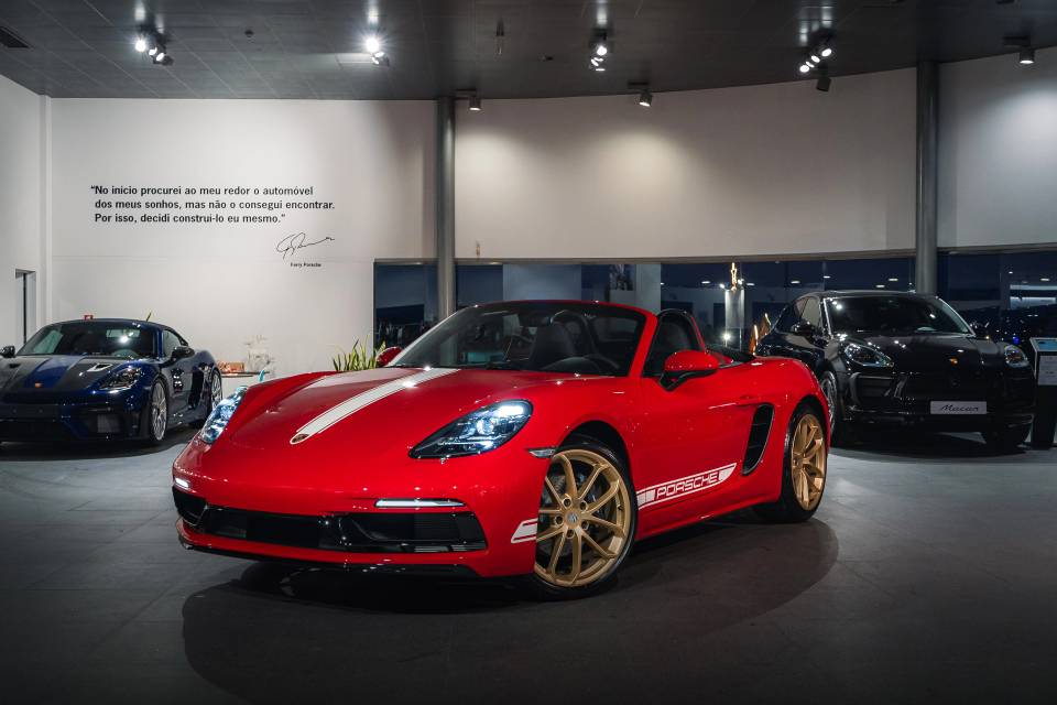 Compre um 718 Boxster Style Edition de re-estreio no Centro Porsche Leiria